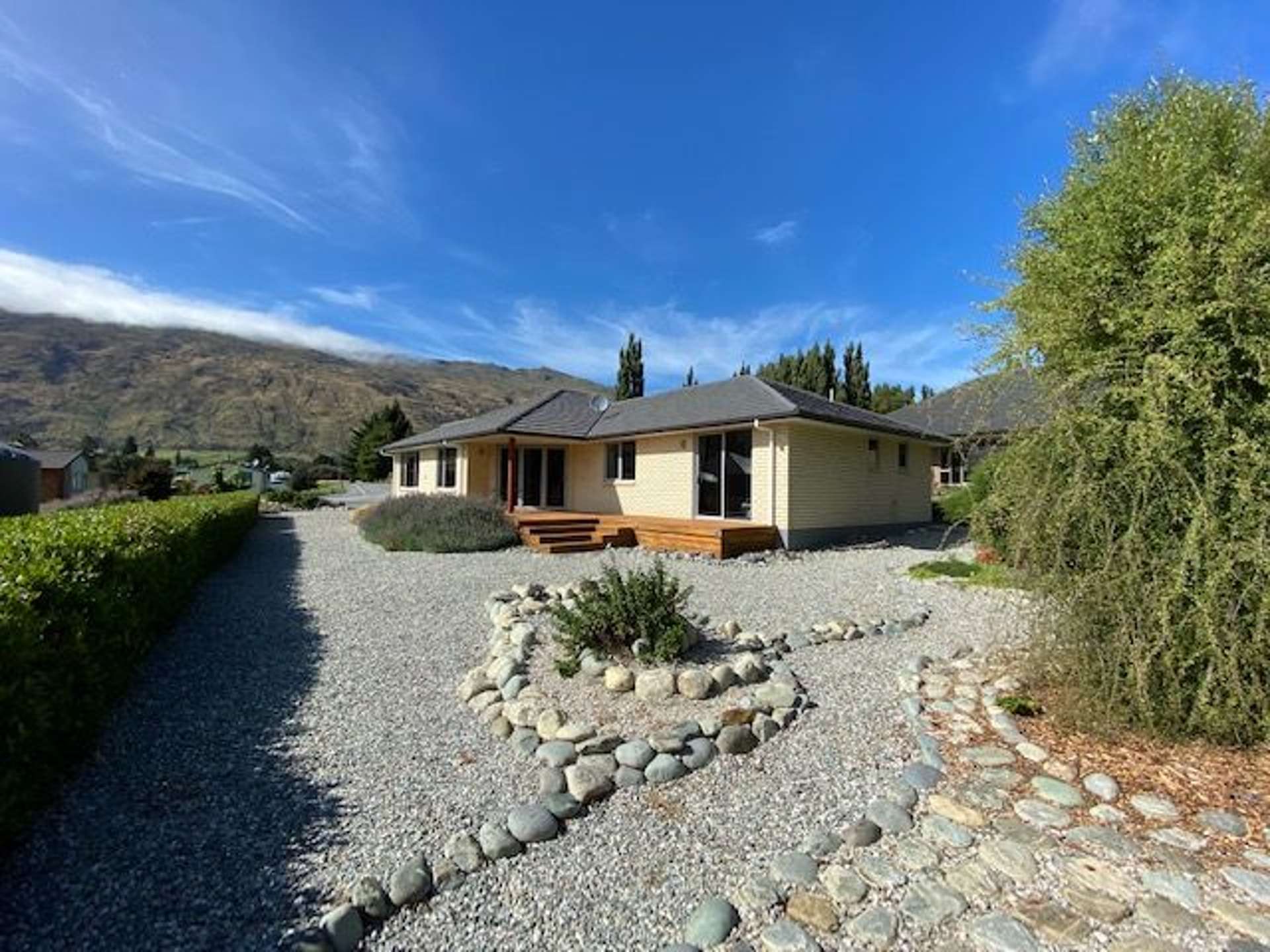 11 Hector Close | Kingston | Queenstown | Houses for Rent - OneRoof