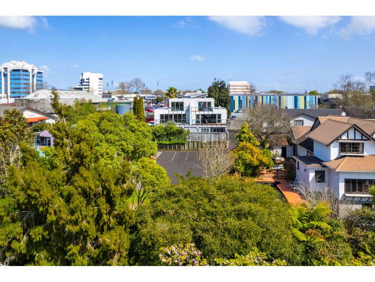 19A Rostrevor Street | Hamilton Central | Hamilton City | Houses for ...