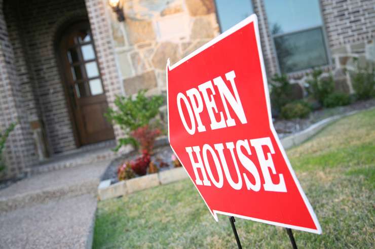 Home stagers in demand as people pull out all stops to sell their ...