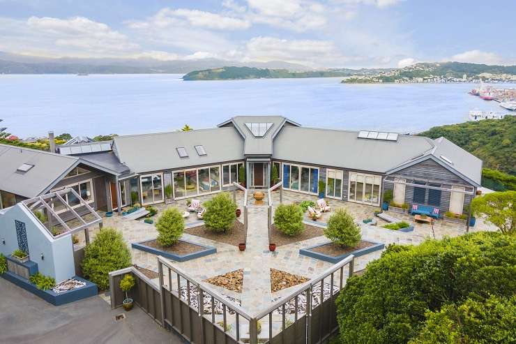 Envoys eye exclusive Wellington mansion with $6.5m RV, All things ...