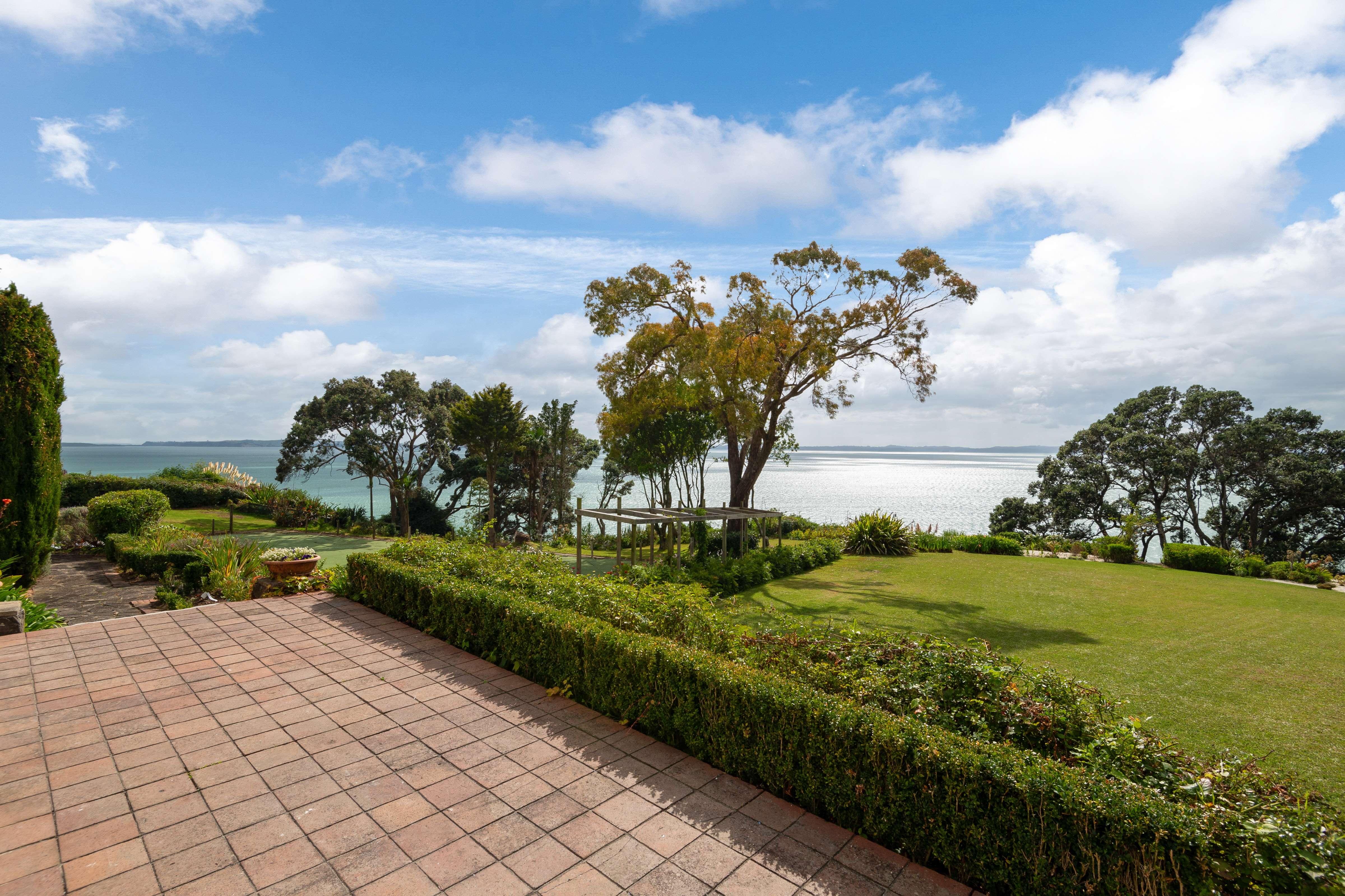 215 Bleakhouse Road | Mellons Bay | Manukau City | Houses for Sale ...