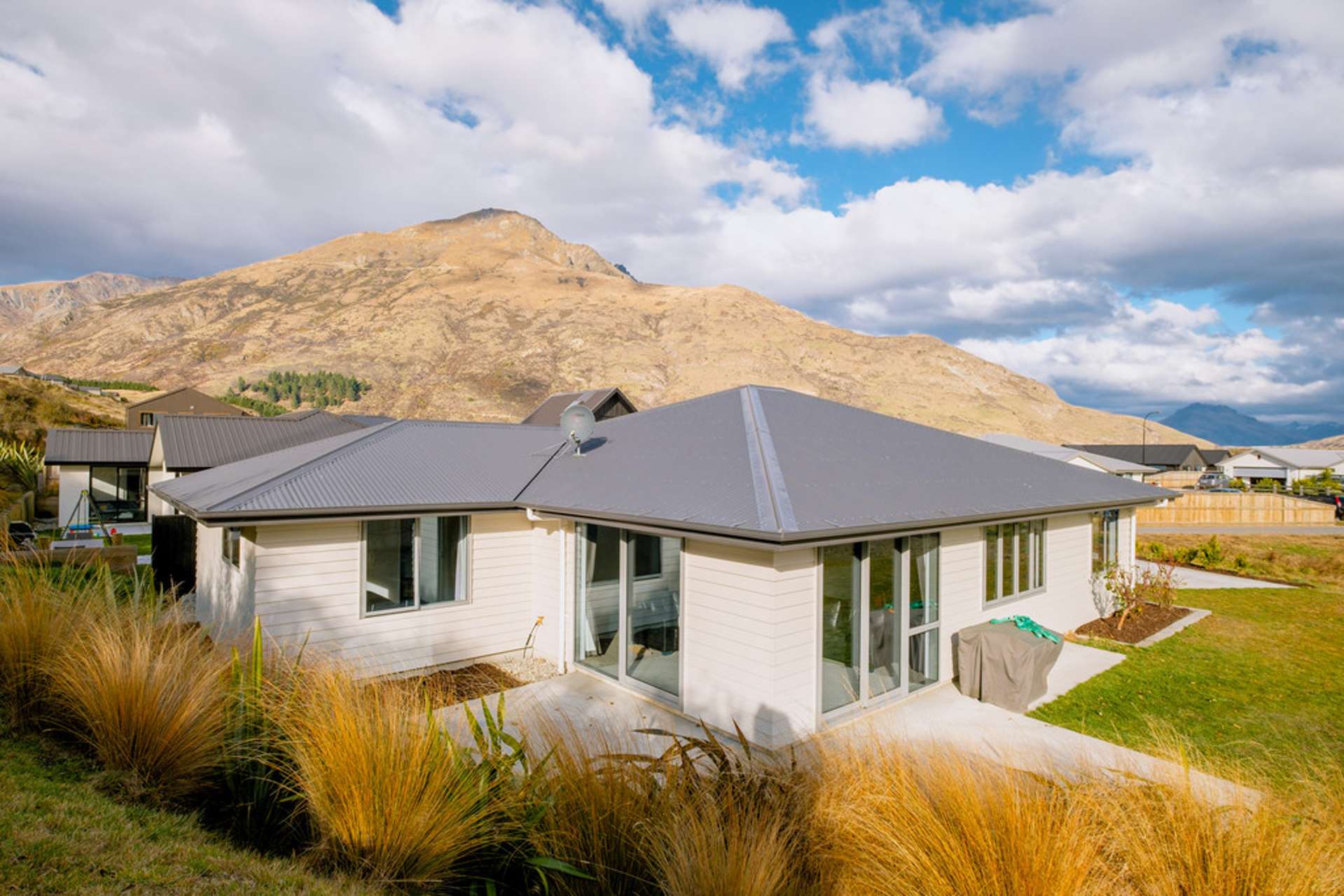 25 Toni'S Terrace | Lower Shotover | Queenstown | Houses for Sale - One ...