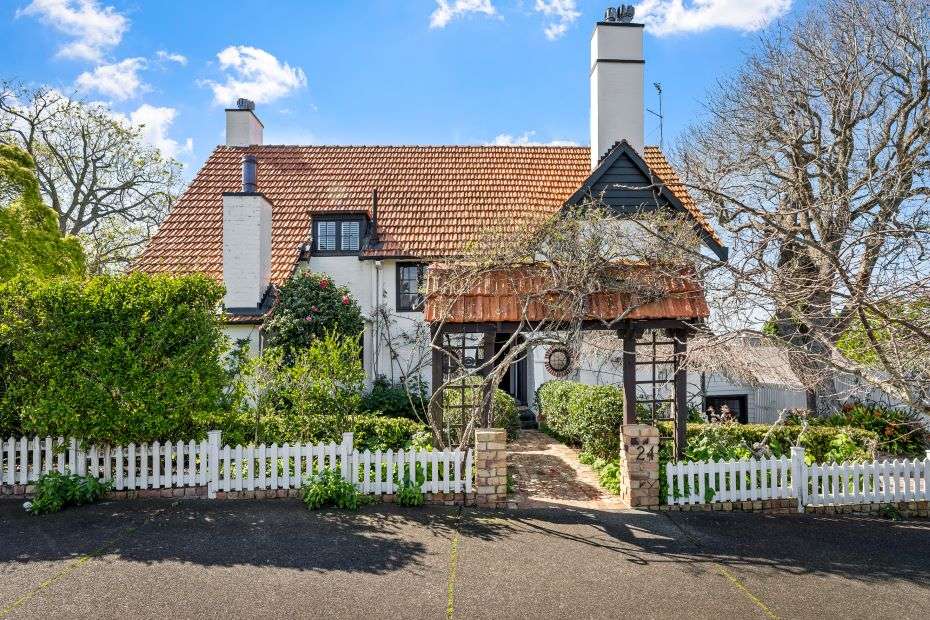 ‘The kids hate us at the moment’: Beloved Arts and Crafts cottage for ...