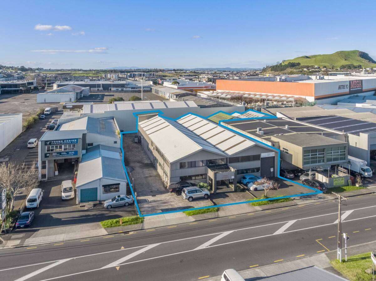 Multiple buildings with multiple options in Mt Wellington, All things ...
