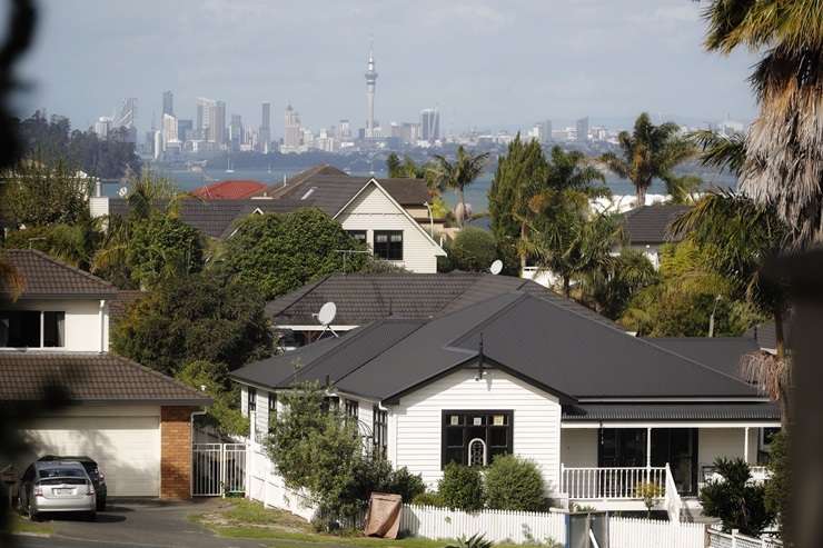 Tony Alexander: Rock star economy? More like economy on the rocks, All ...