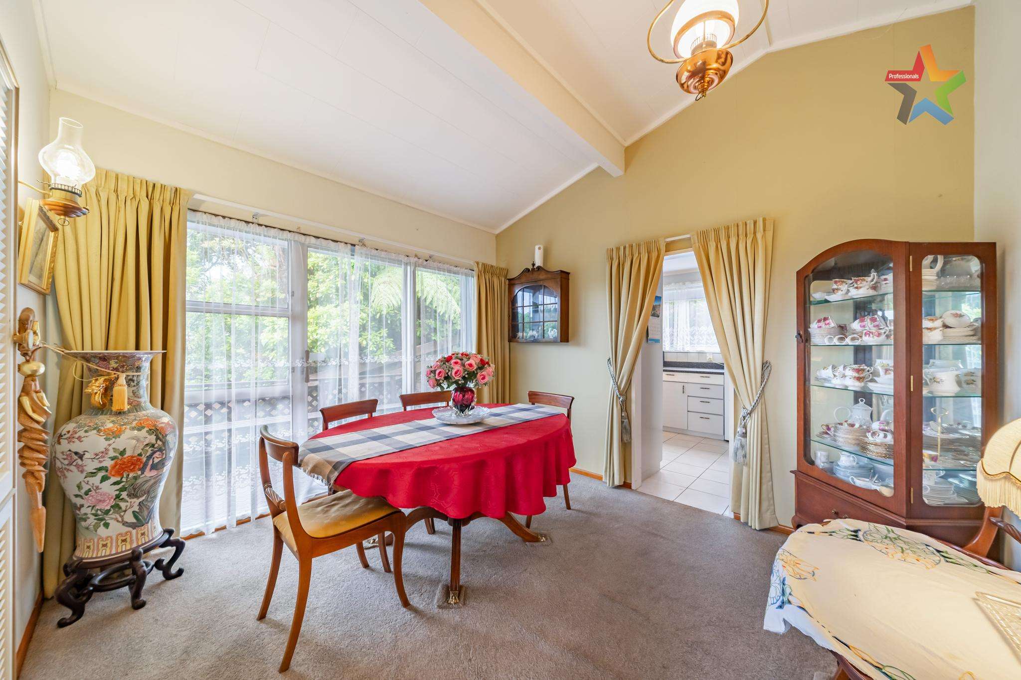 2 Honeysuckle Grove | Maungaraki | Lower Hutt City | Houses for Sale ...