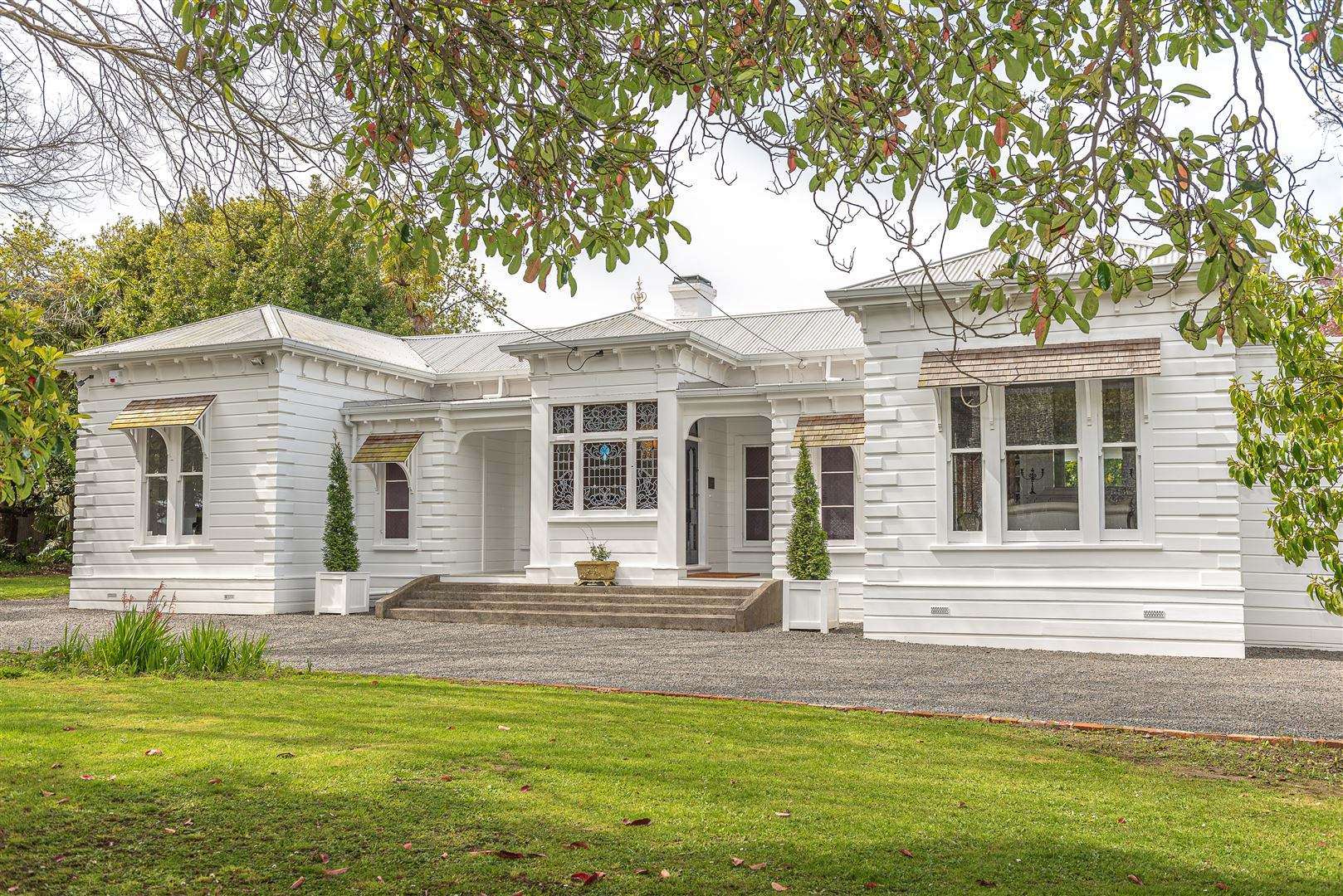 Ex-All Black and David Bain advocate selling up his country manor, All ...