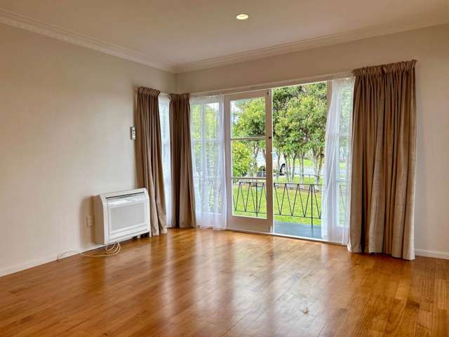 326 East Coast Road | Sunnynook | North Shore City | Houses for Rent ...