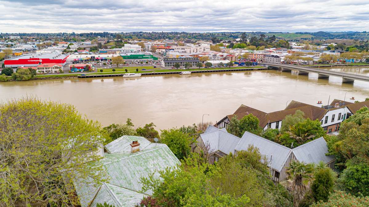 21 Putiki Drive | Durie Hill | Whanganui | Houses for Sale - OneRoof