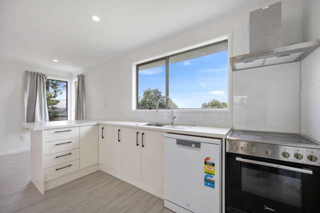 7 Shale Avenue | Massey | Waitakere City | Houses for Rent - OneRoof