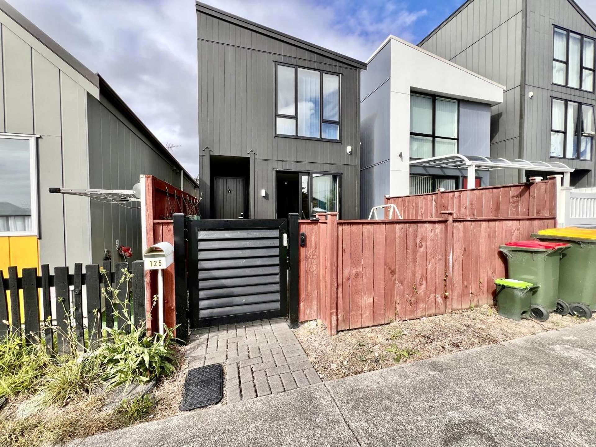 125 Tarapuka Road | 2362 | Waitakere City | Houses for Rent - OneRoof