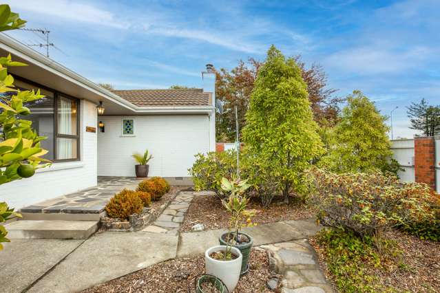 2 Charles Street | Kaiapoi | Waimakariri | Houses for Sale - One Roof