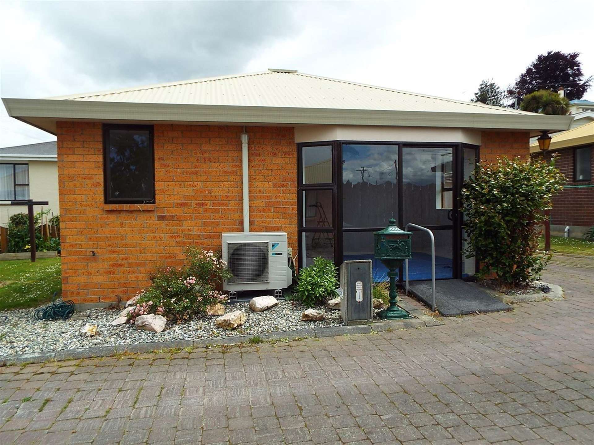 2/23 Devon Street | Gore | Gore | Houses for Rent - OneRoof