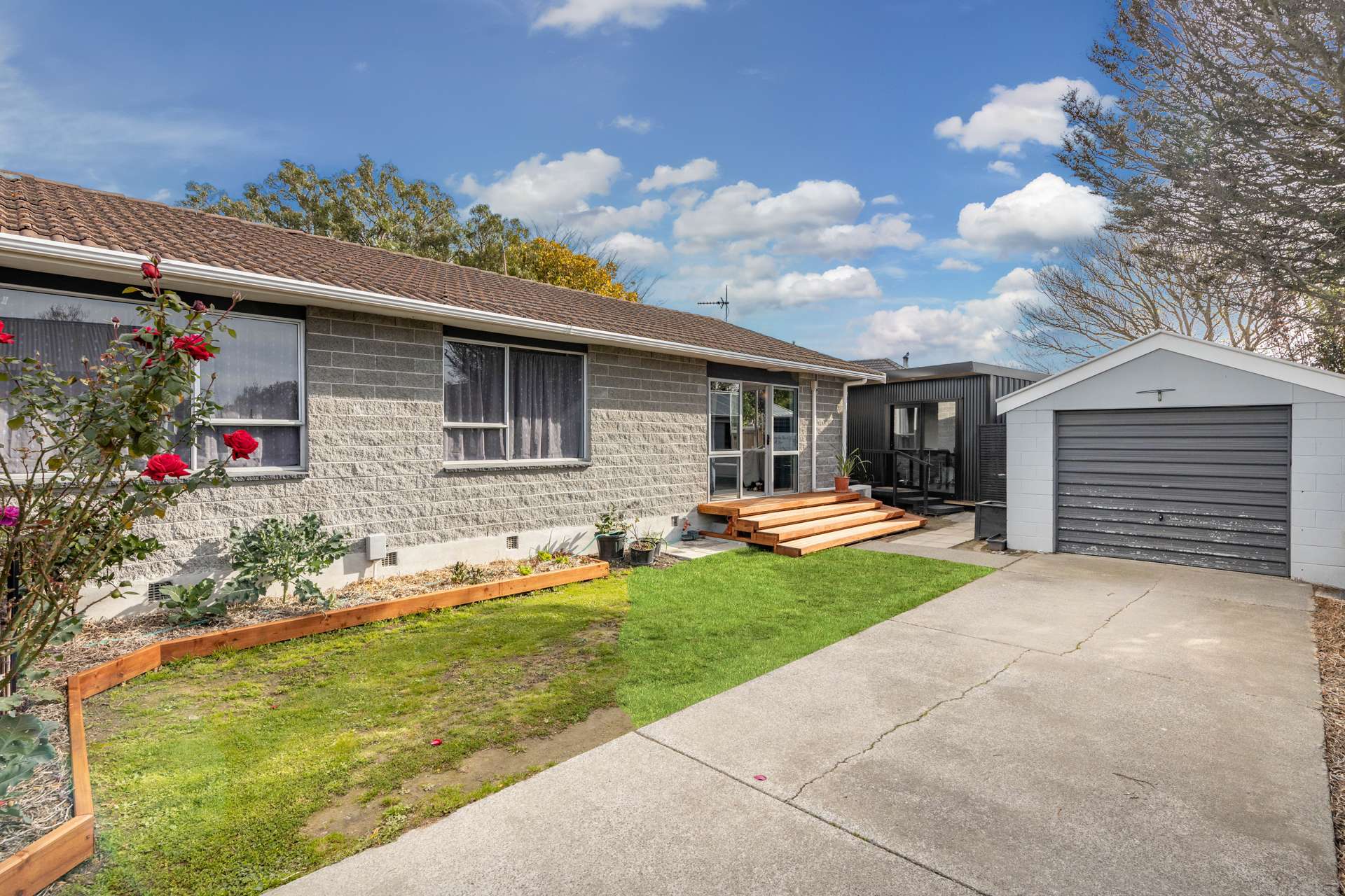 2/11 Farnborough Street | Aranui | Christchurch City | Houses for Sale ...