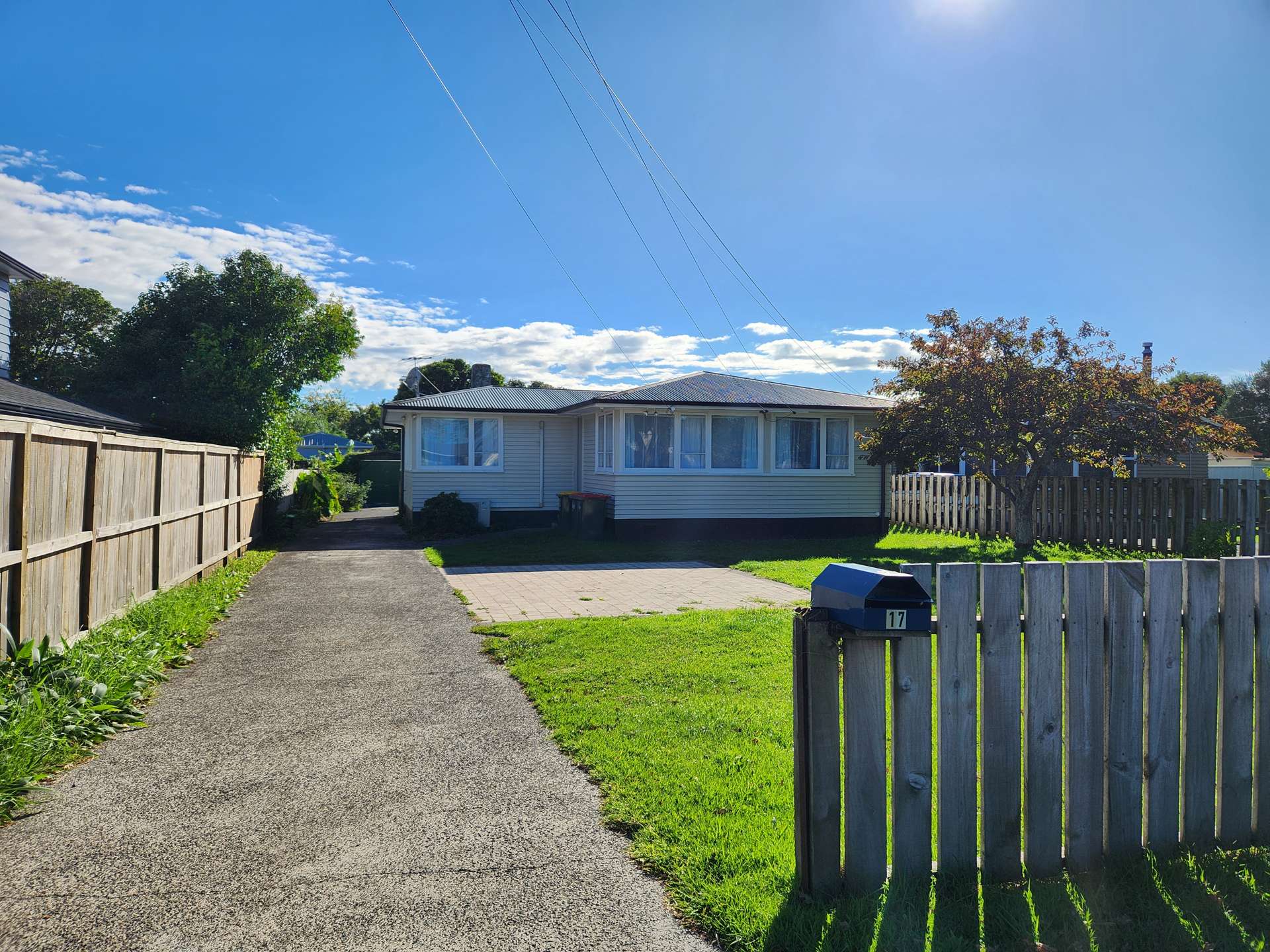 17 Muir Avenue | Mangere Bridge | Manukau City | Houses for Rent - OneRoof