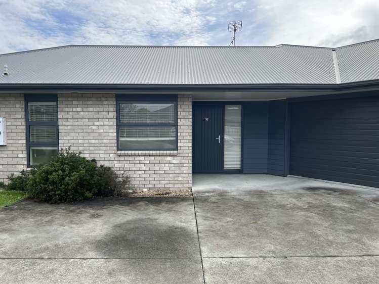 16 Petersburg Dr | Flagstaff | Hamilton City | Houses for Rent - OneRoof