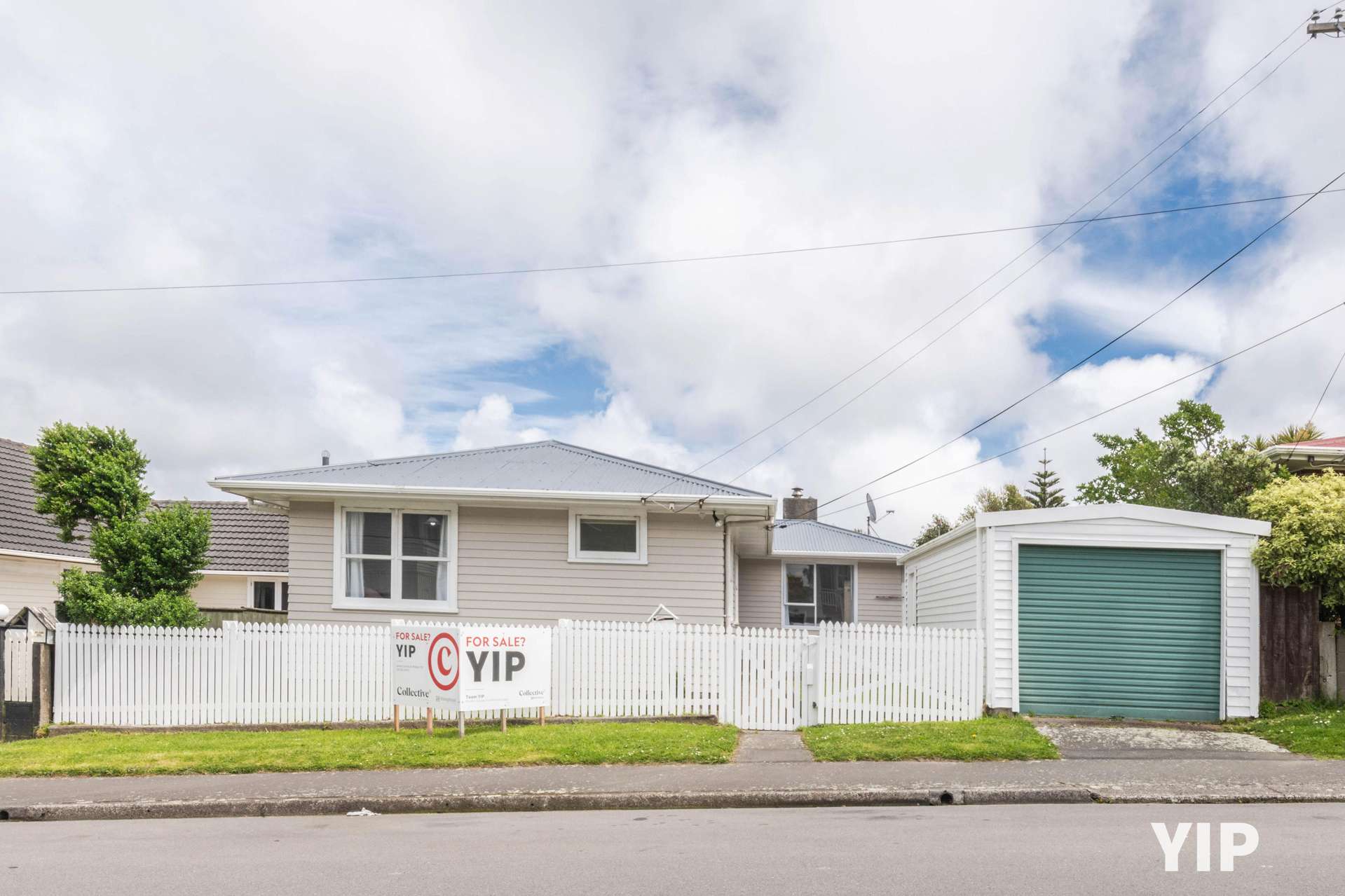 17 Baylands Drive | Newlands | Wellington City | Houses for Sale - OneRoof