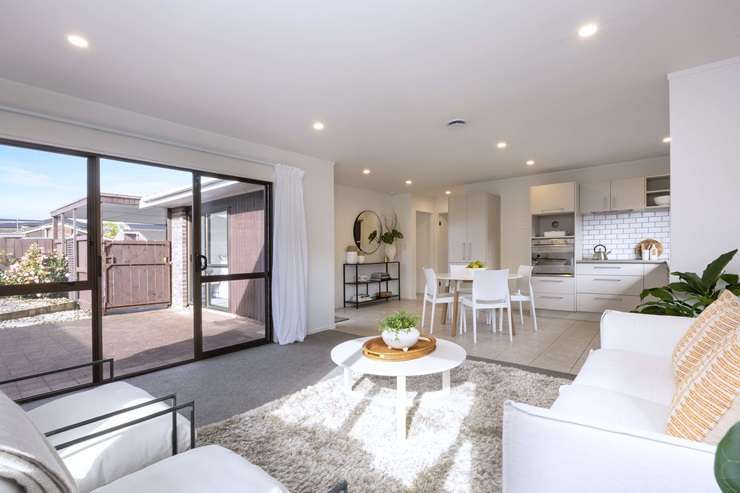 PM wants $945,000 for his Auckland investment property, All things ...