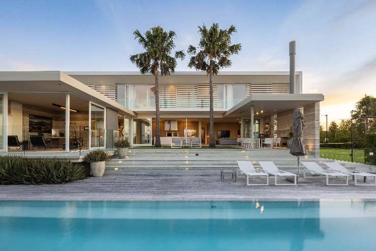 Xero founder Rod Drury got $12m for his Hawke’s Bay mansion, All things ...