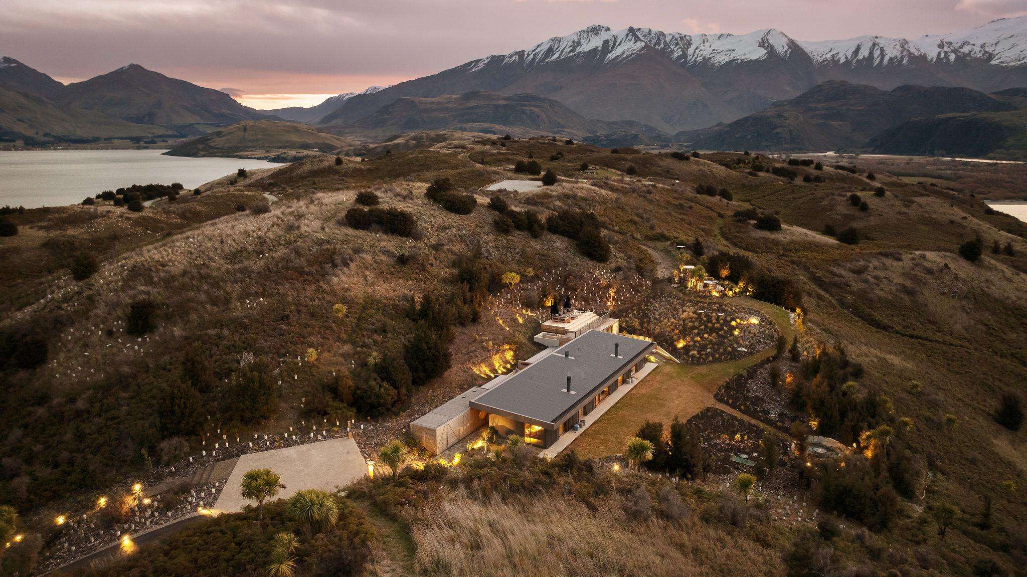 - West Wanaka Road, Roys Peninsula | Glendhu Bay | Wanaka | Houses for ...