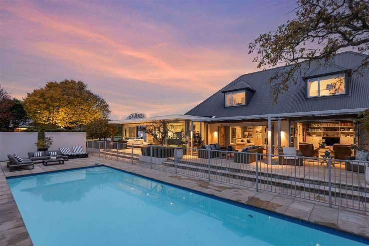 Country family’s $4m bid wins heated auction, smashes suburb price ...