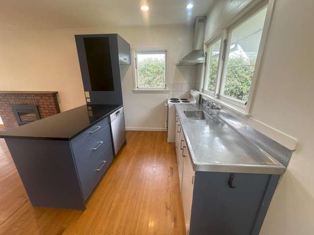 220a Captain Springs Road | Onehunga | Auckland City | Houses for Rent ...