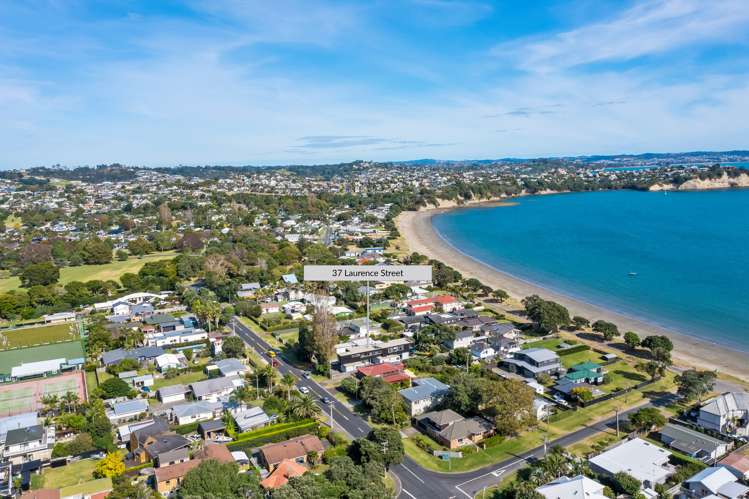 37 Laurence Street | Manly | Rodney | Houses for Sale - OneRoof