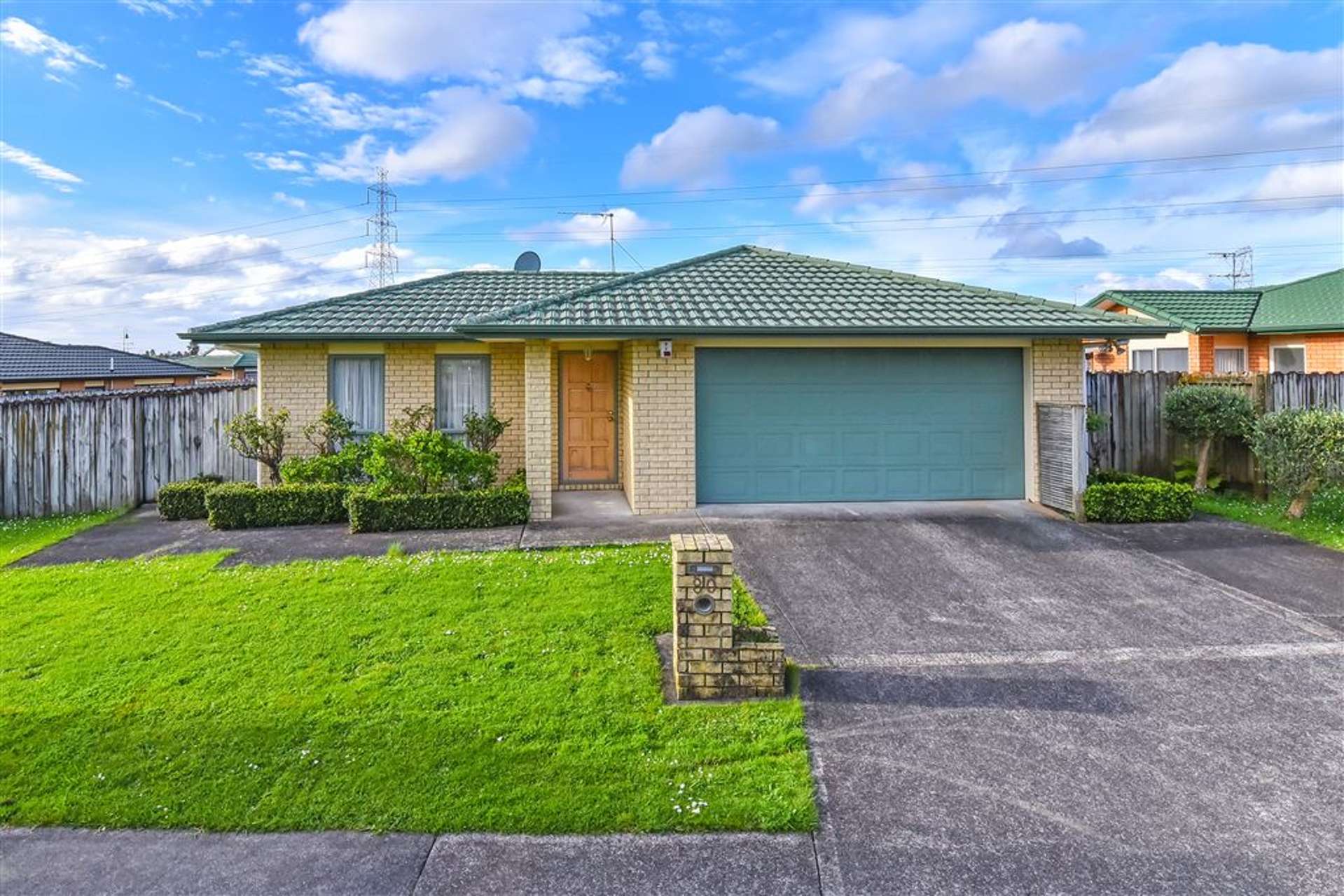 80 Medvale Avenue | Flat Bush | Manukau City | Houses for Sale - OneRoof