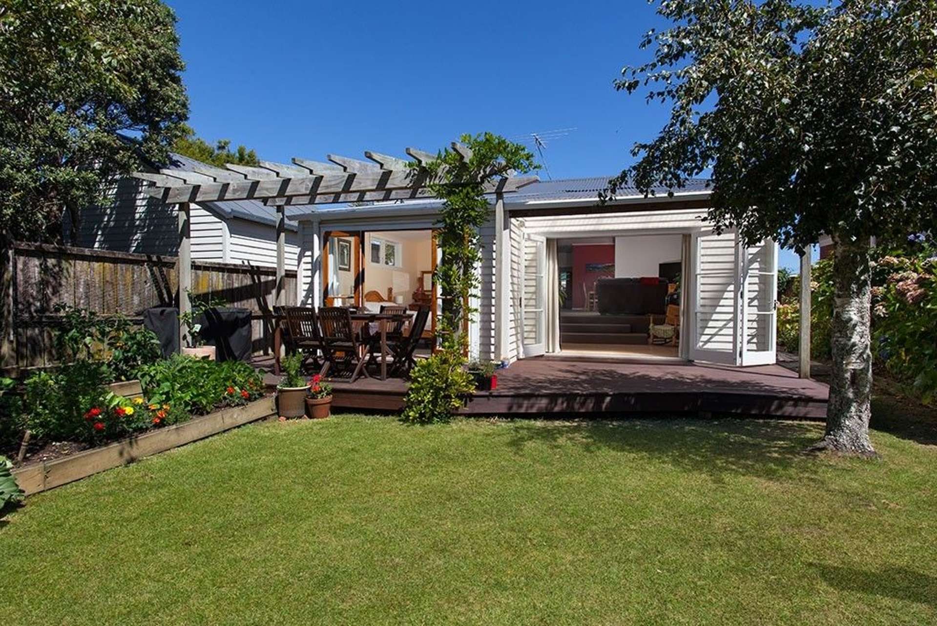 355 Point Chevalier Road | Point Chevalier | Auckland City | Houses for ...