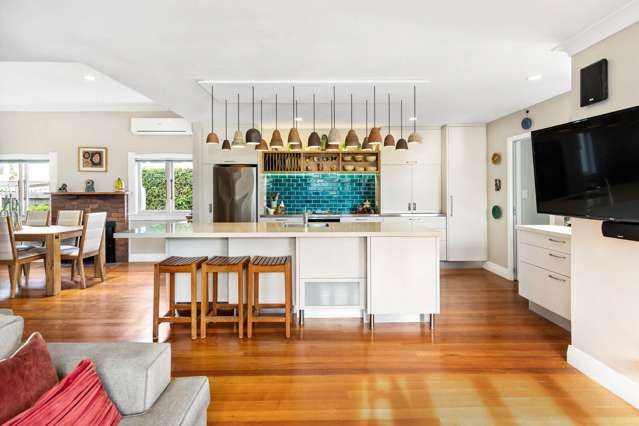 300 Point Chevalier Road | Point Chevalier | Auckland City | Houses for ...