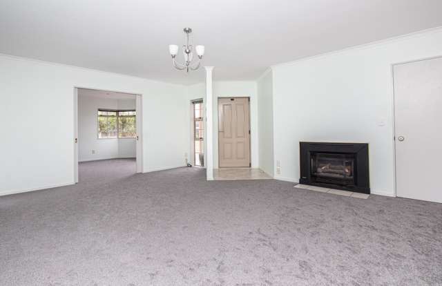 7 Kenneth Place | 2612 | Hamilton City | Houses for Rent - OneRoof