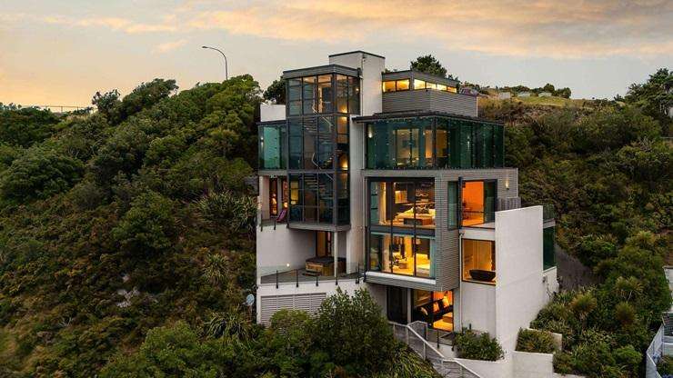 Golden visa opens door to multi-million-dollar 'castle in the clouds ...