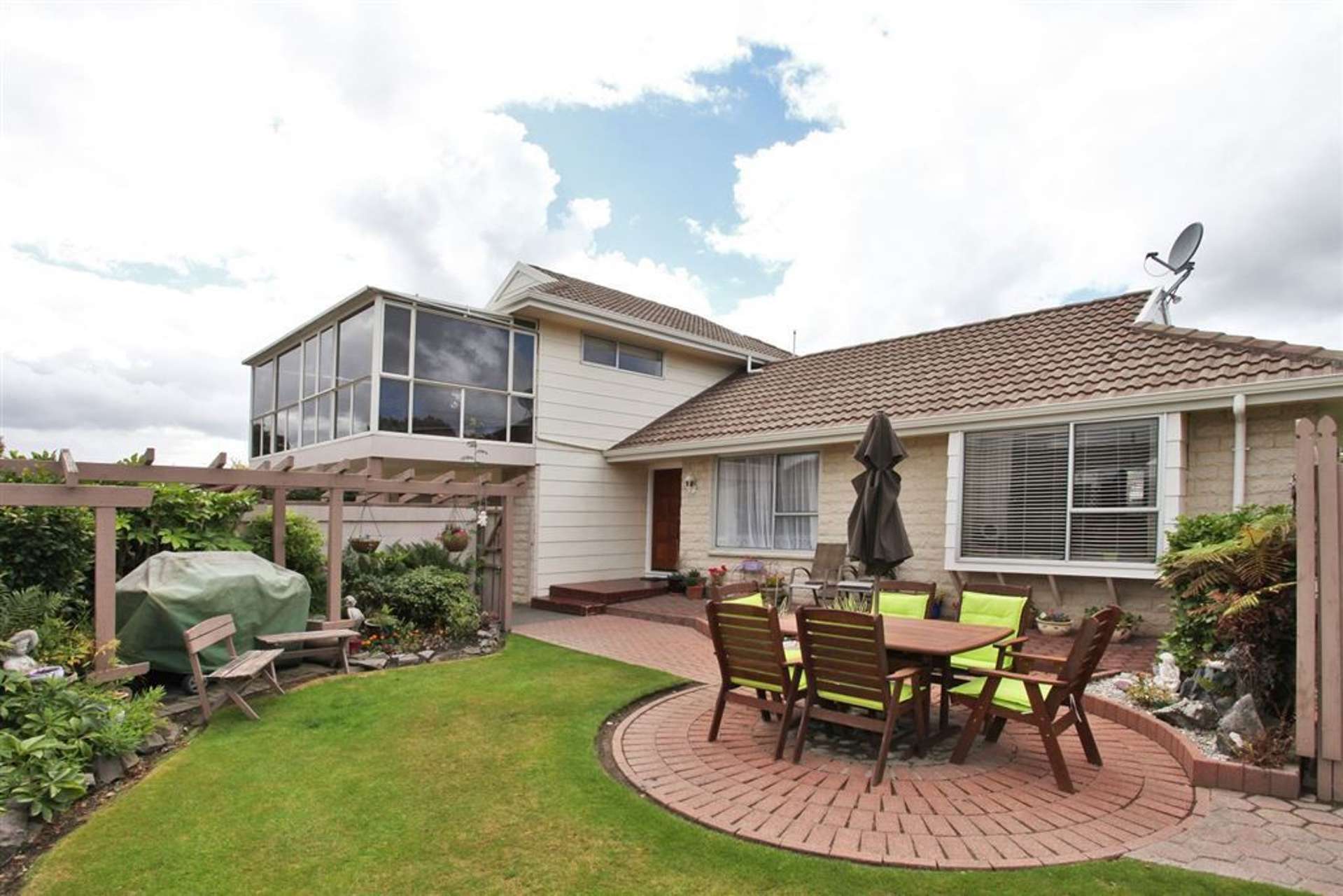 29 Karnak Crescent | Russley | Christchurch City | Houses for Sale ...