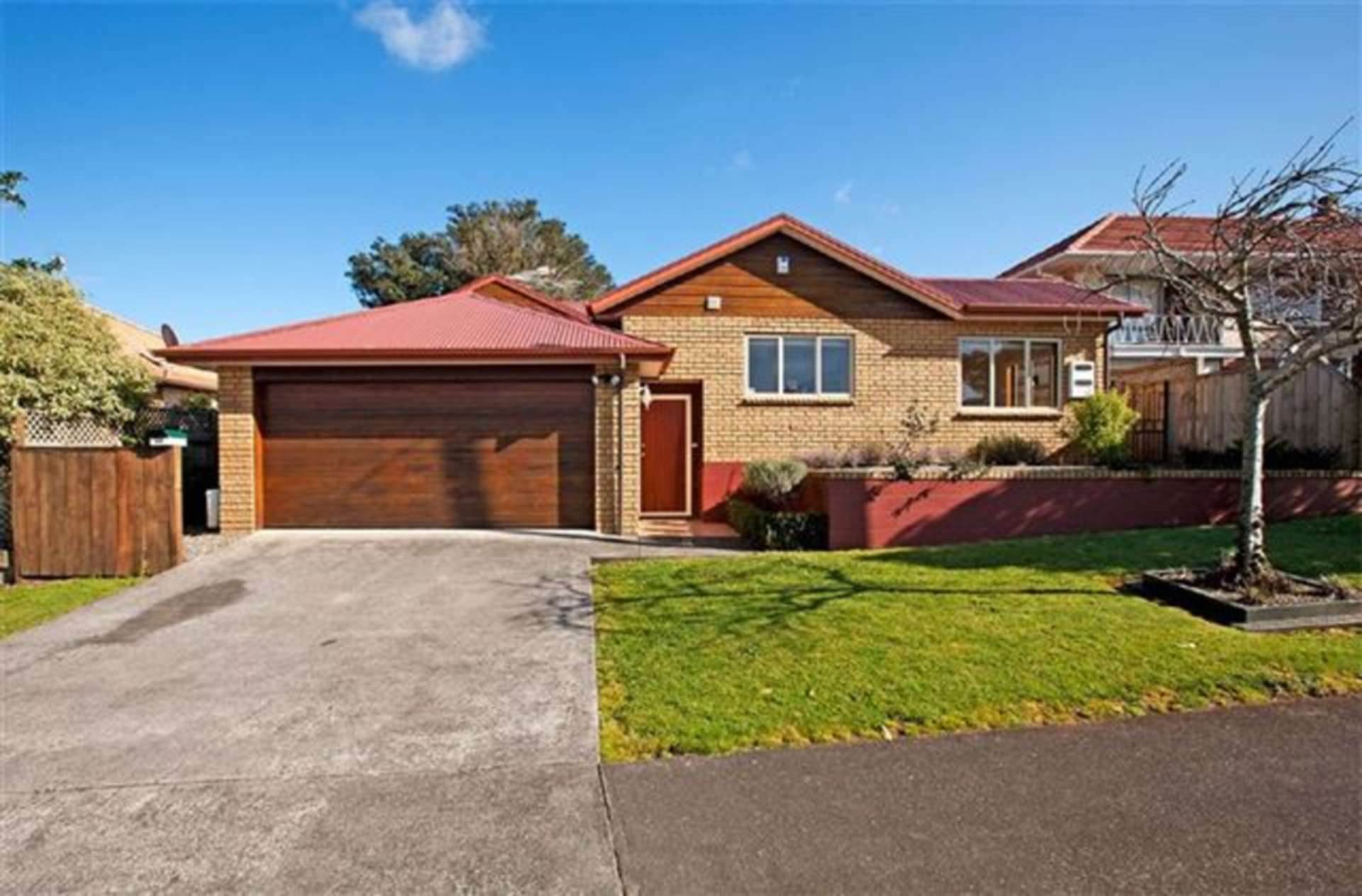 84A Tawa Road | One Tree Hill | Auckland City | Houses for Rent - OneRoof 84A Tawa Road | One Tree Hill | Auckland City | Houses for Rent - OneRoof