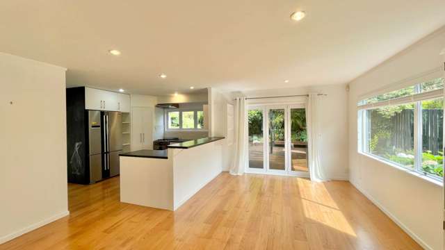 20 Penguin Drive | Murrays Bay | North Shore City | Houses for Rent ...