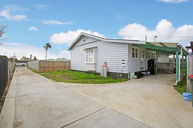 65A, 65B and 65C Manuroa Road | Takanini | Papakura | Houses for Sale ...