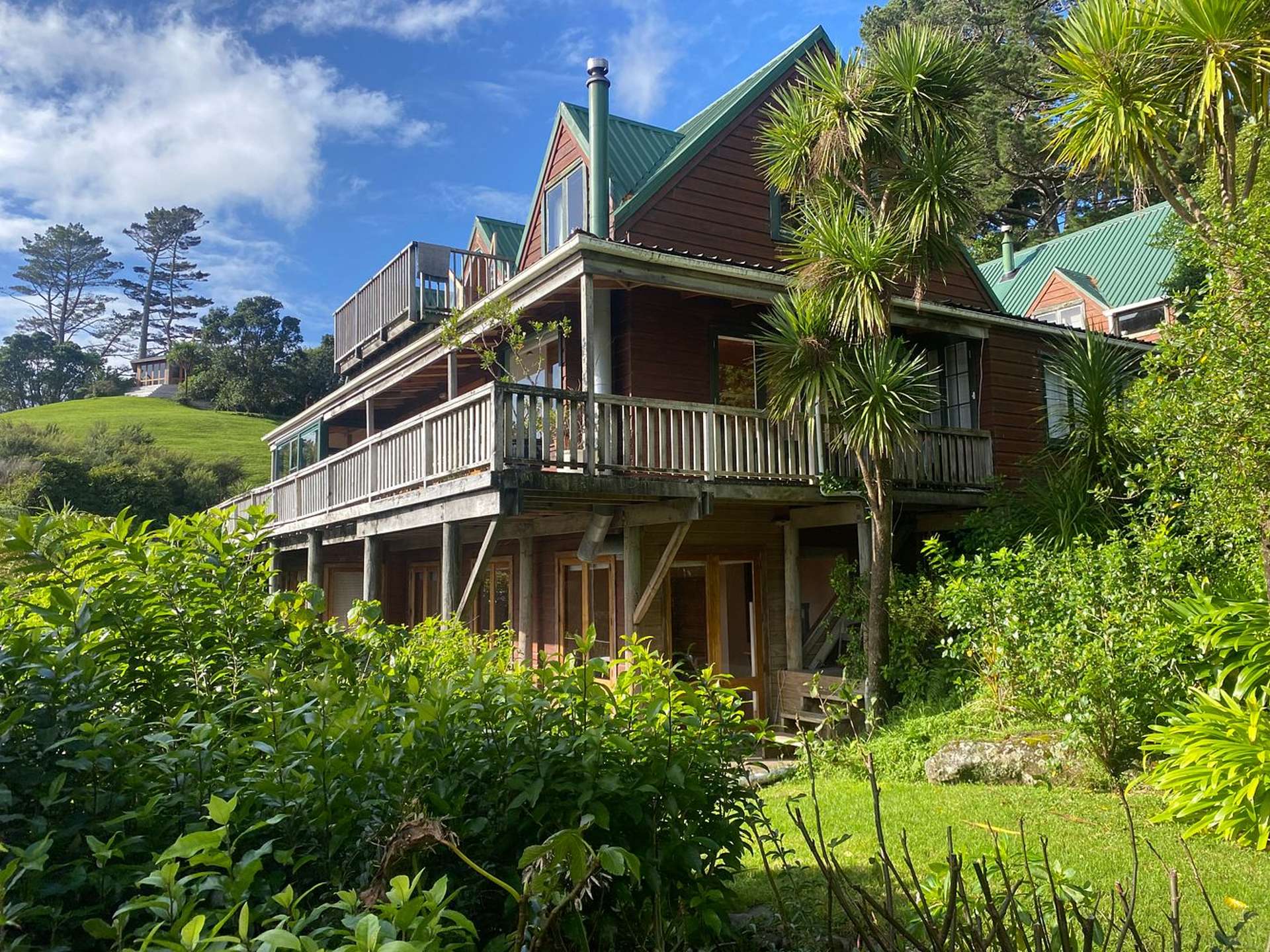 Main Down/122 Lone Kauri Road | Karekare | Waitakere City | Houses for ...
