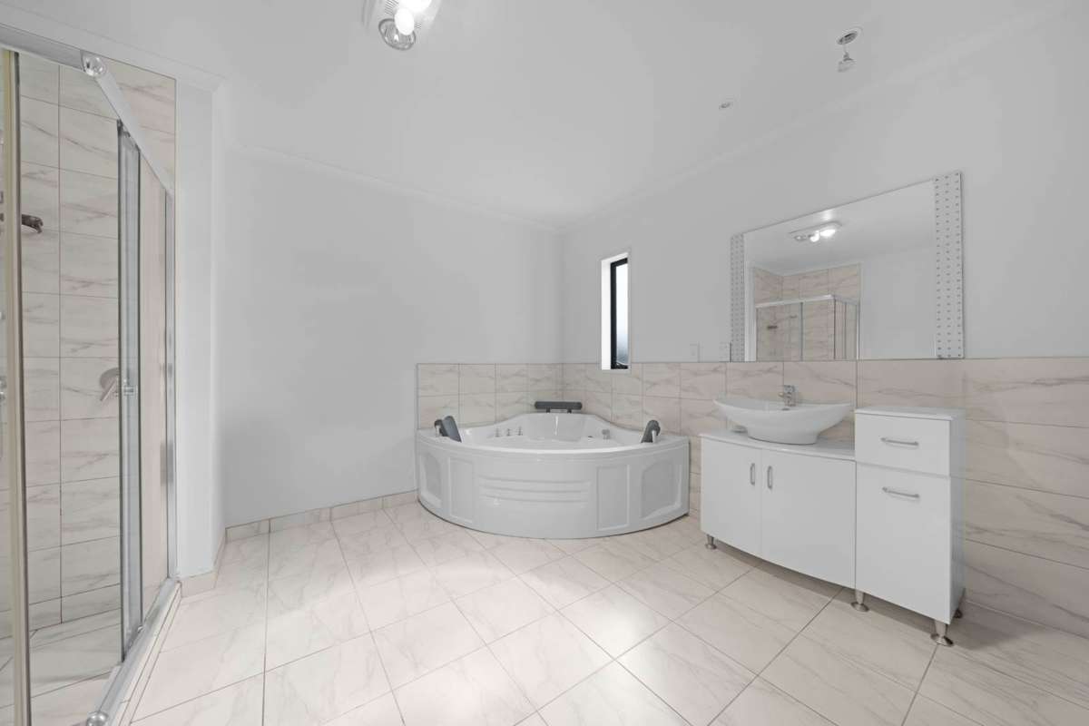 Houses for sale in Blockhouse Bay, Auckland City