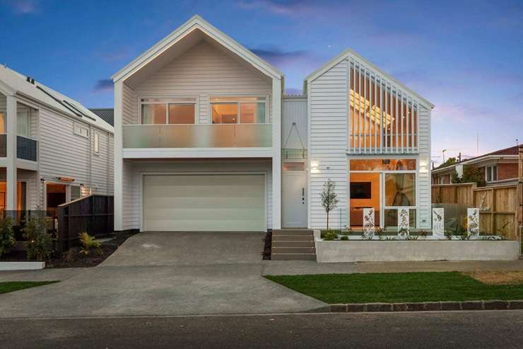 $1500 a week to rent Block NZ house, All things property, under OneRoof