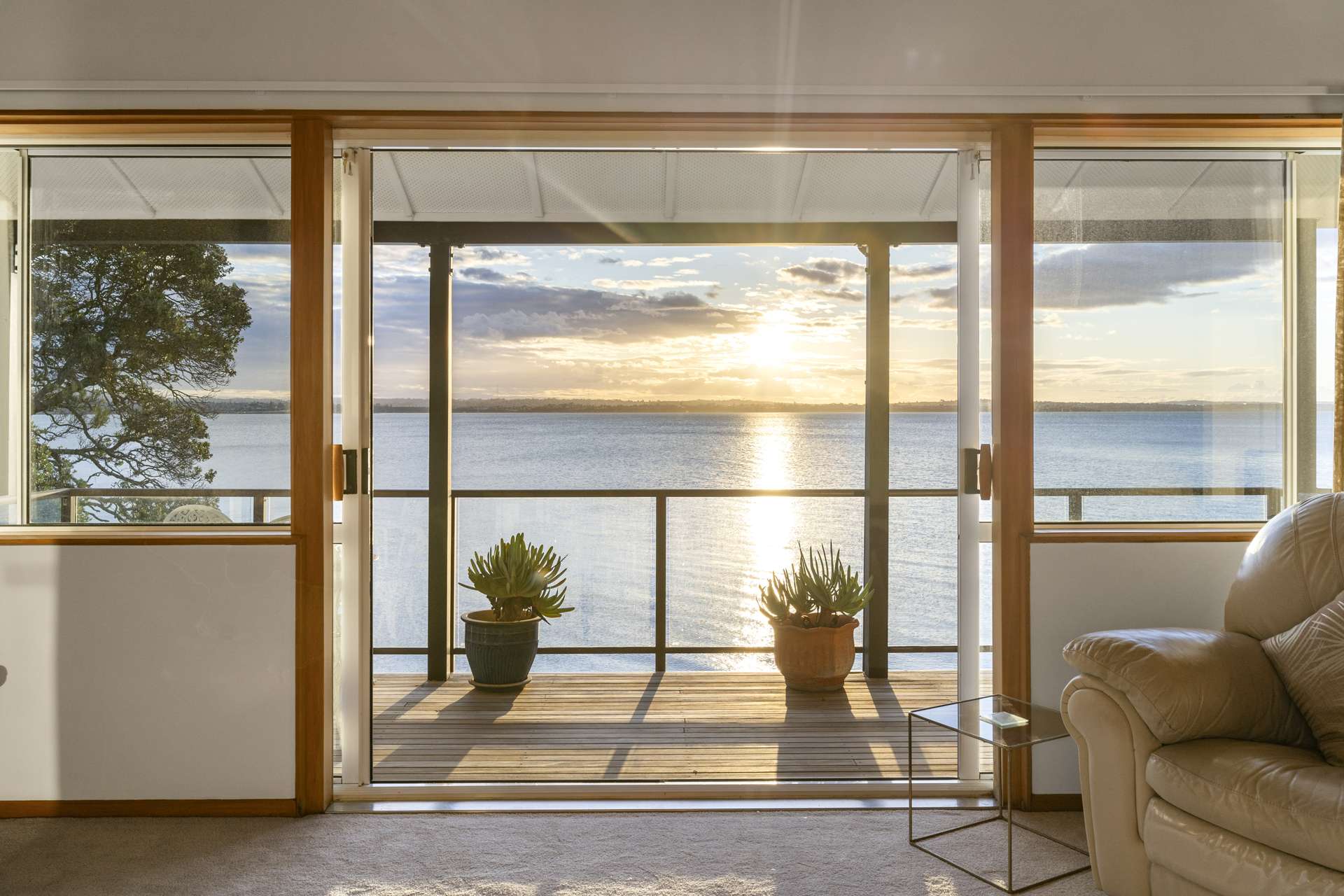 16 Harbour View Road | Point Chevalier | Auckland City | Houses for ...