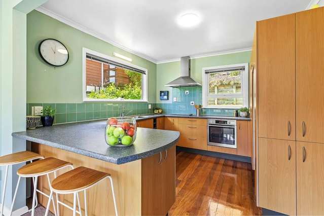 28 Hinau Street | Tawa | Wellington City | Houses for Rent - OneRoof