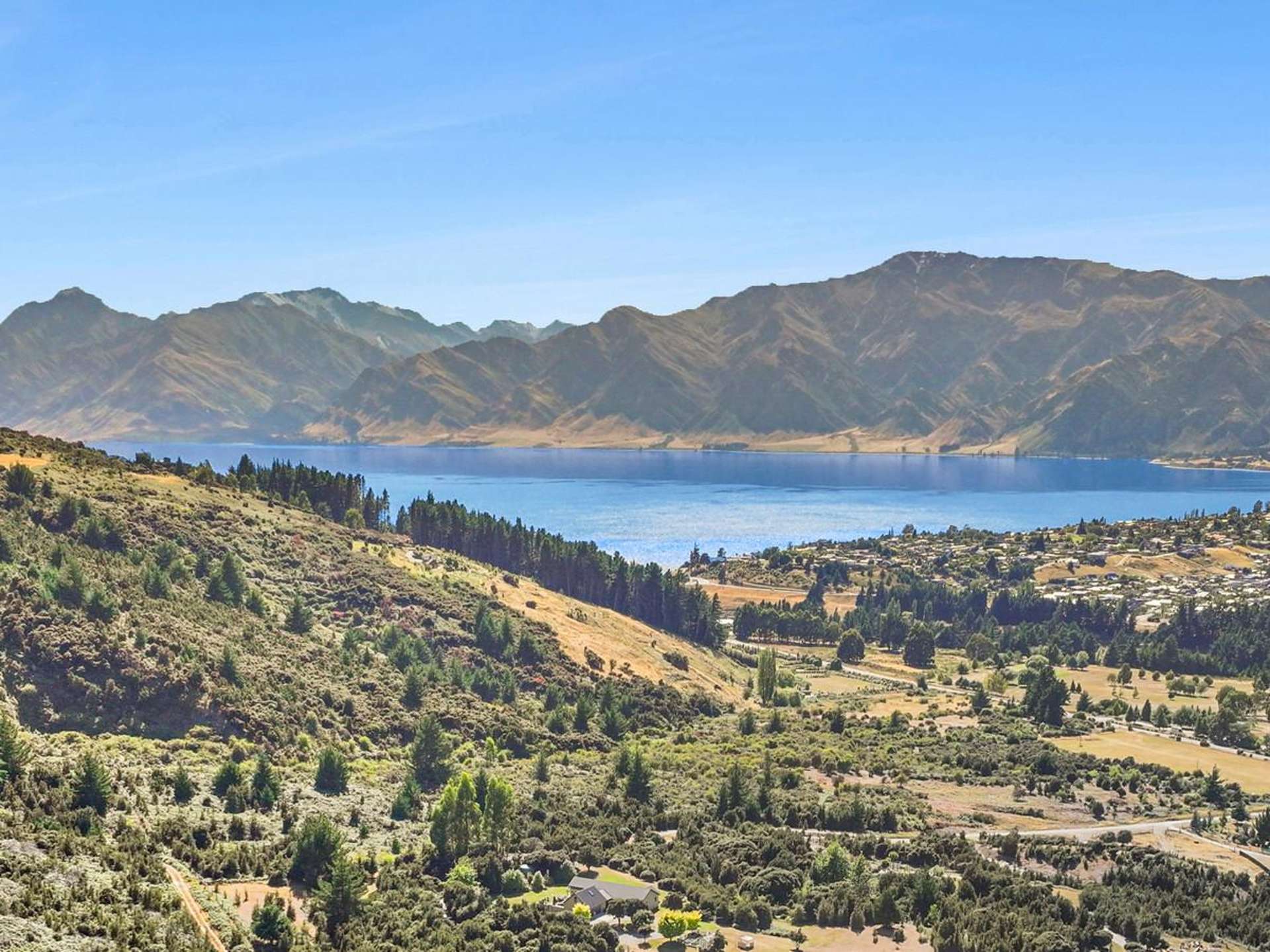 1091 Lake Hawea - Albert Town Road | Lake Hawea | Wanaka | Houses for ...