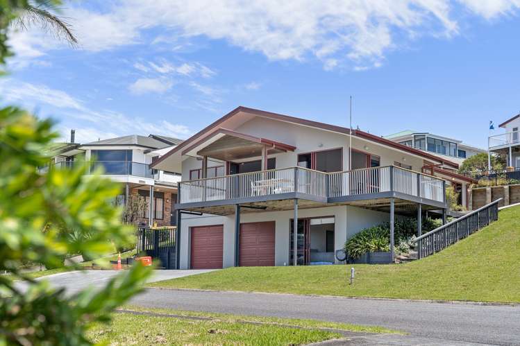 208 Russell Bruce Place | Onemana | Thames-Coromandel | Houses for Sale ...