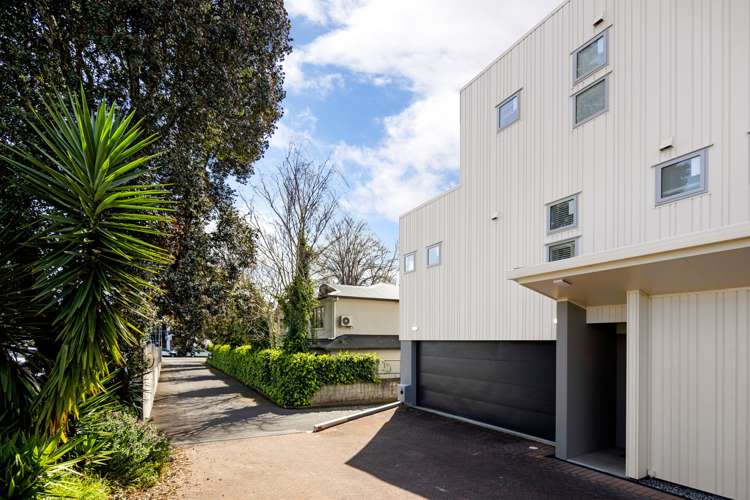 19A Rostrevor Street | Hamilton Central | Hamilton City | Houses for ...