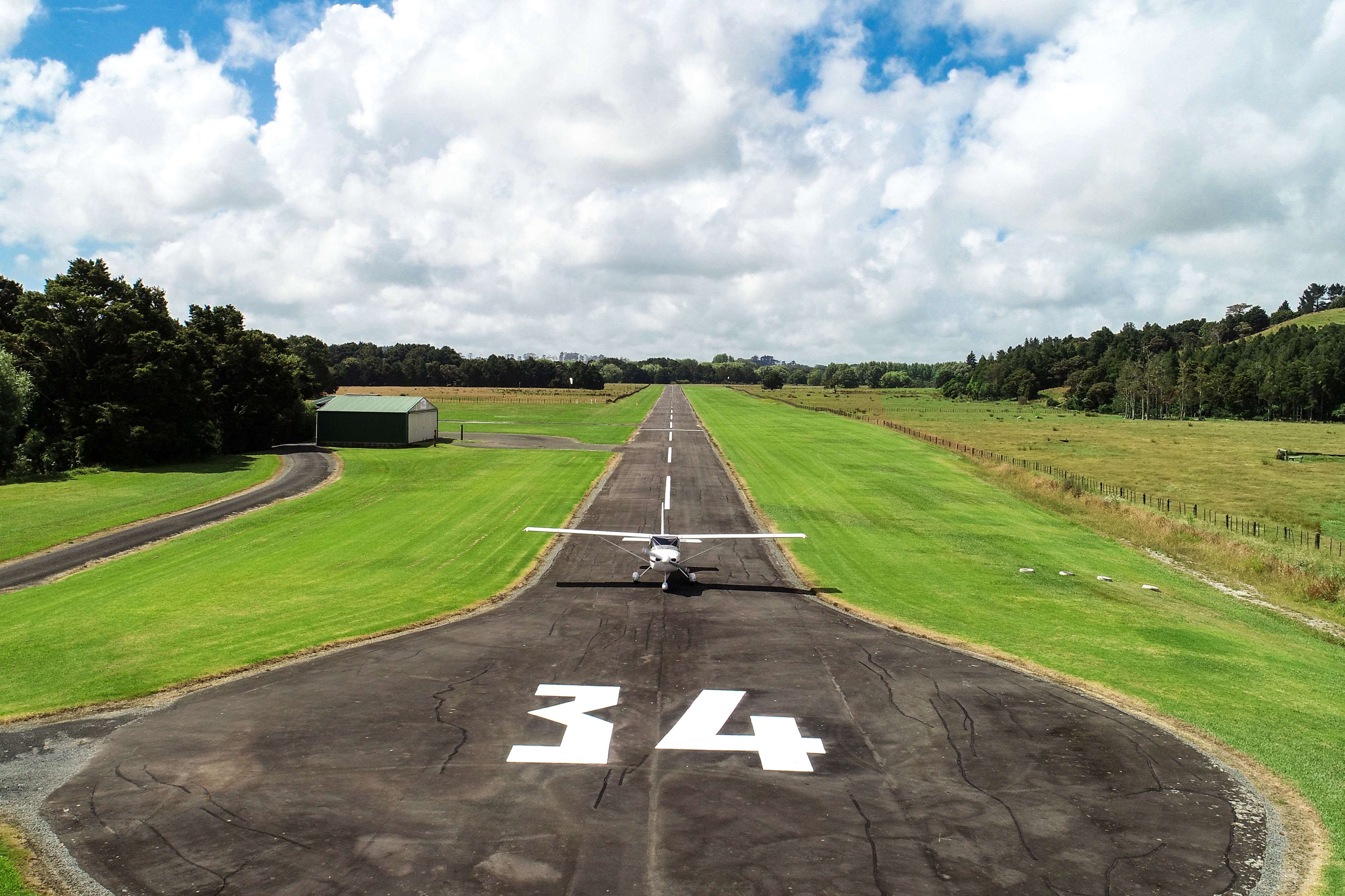 Why pilot’s runway house is back with a ‘sharp’ $5.5m price tag, All ...