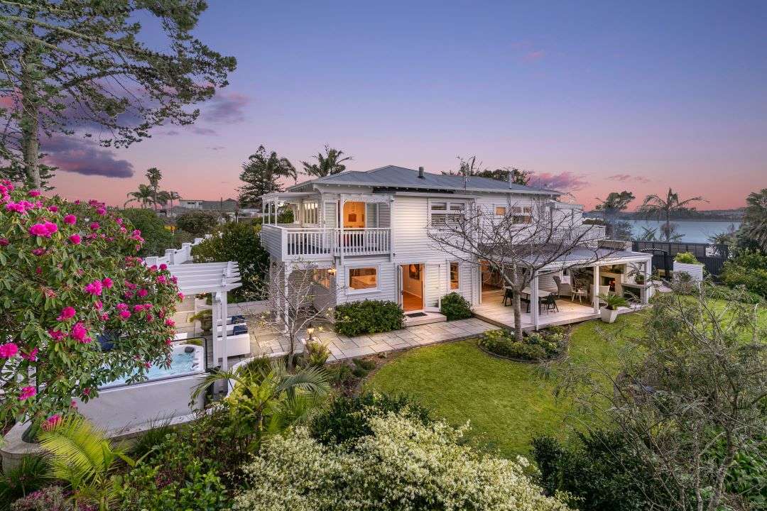 Owner selling ‘romantic’ home on island she’d never heard of until four ...