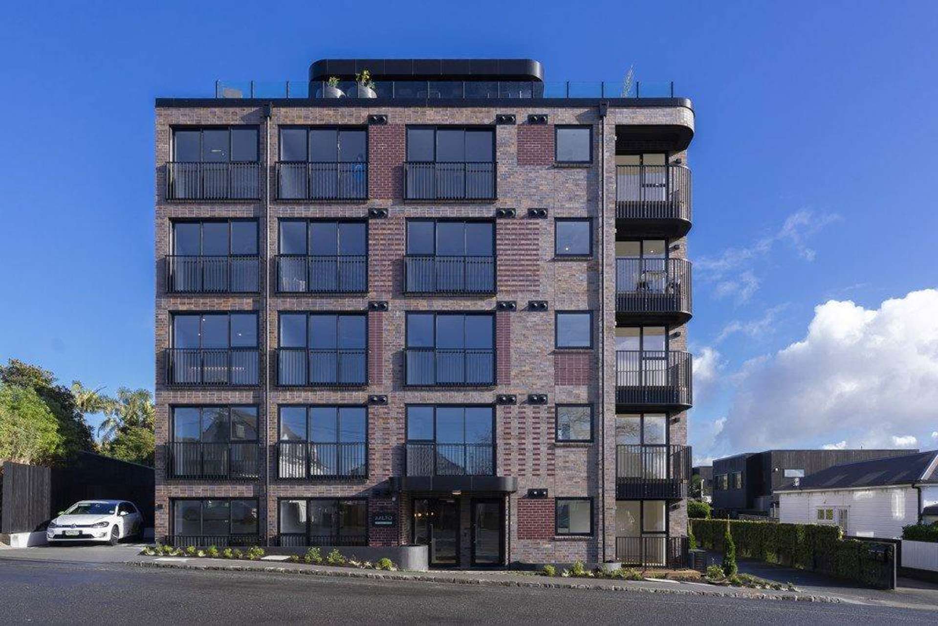 202/2 Finch Street | Morningside | Auckland City | Houses for Rent ...