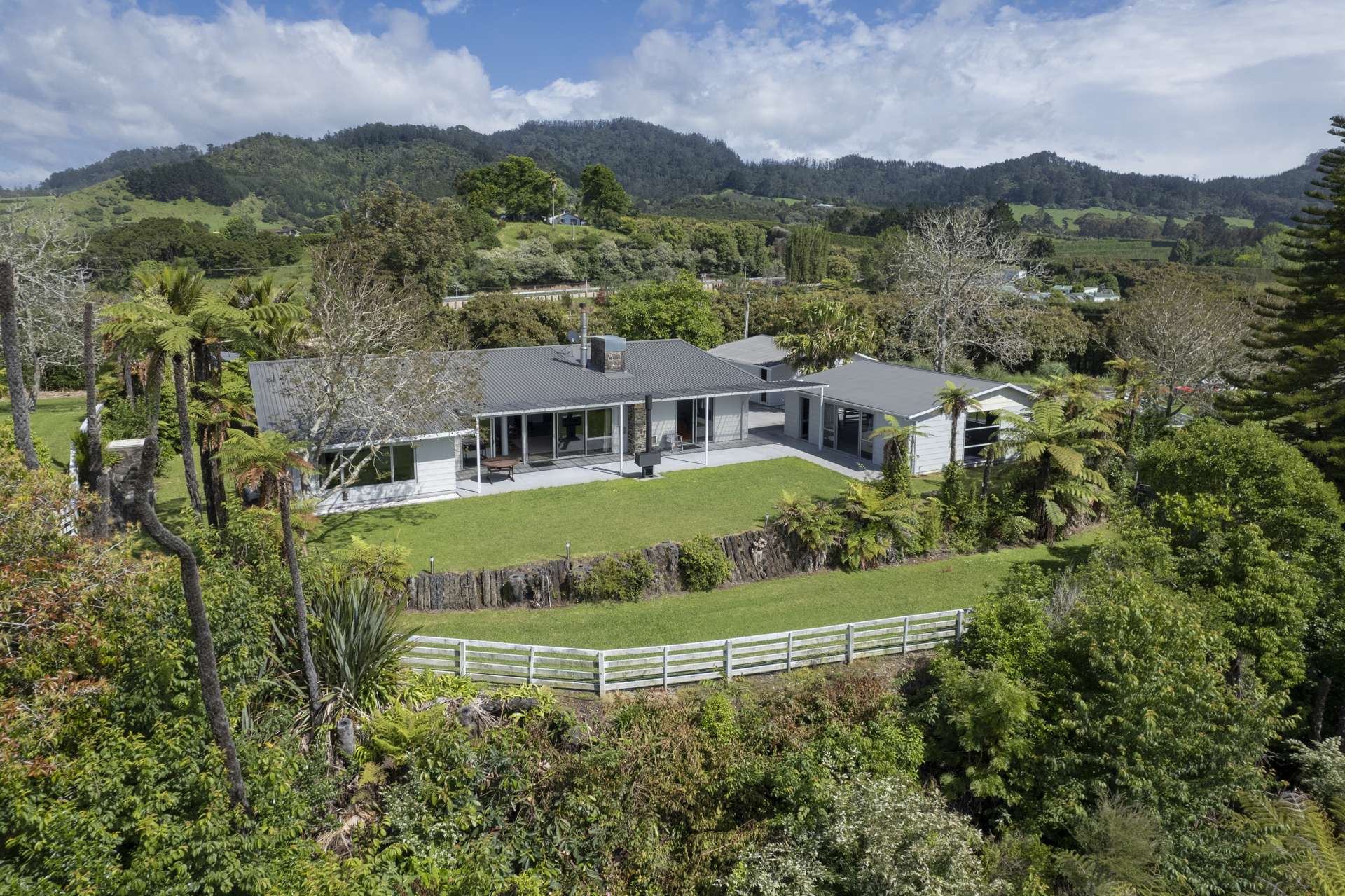 16 Tanners Point Road | Hauraki Surrounds | Hauraki | Houses for Sale ...