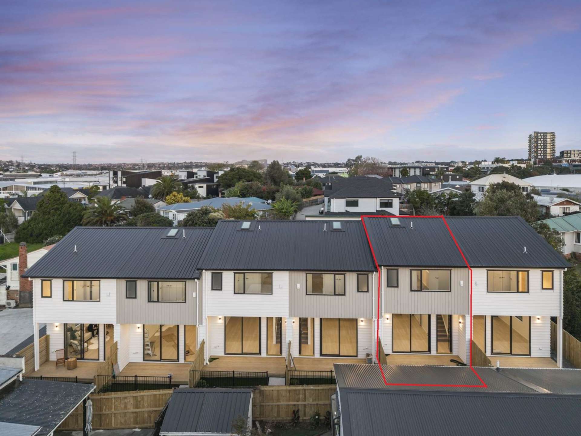 7/16 Binsted Road | New Lynn | Waitakere City | Houses for Sale - OneRoof