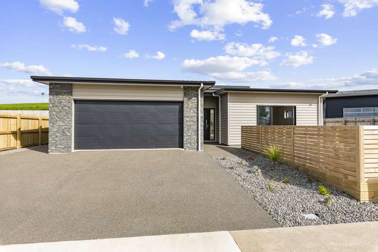 35 Hudson Place | Paraparaumu | Kapiti Coast | Houses for Sale - OneRoof 35 Hudson Place | Paraparaumu | Kapiti Coast | Houses for Sale - OneRoof